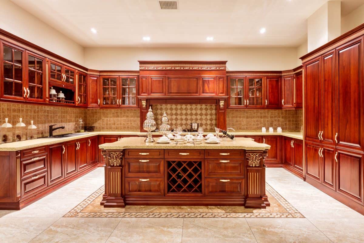 Five Things to Know About Kitchen Cabinets - Evergreen Realty